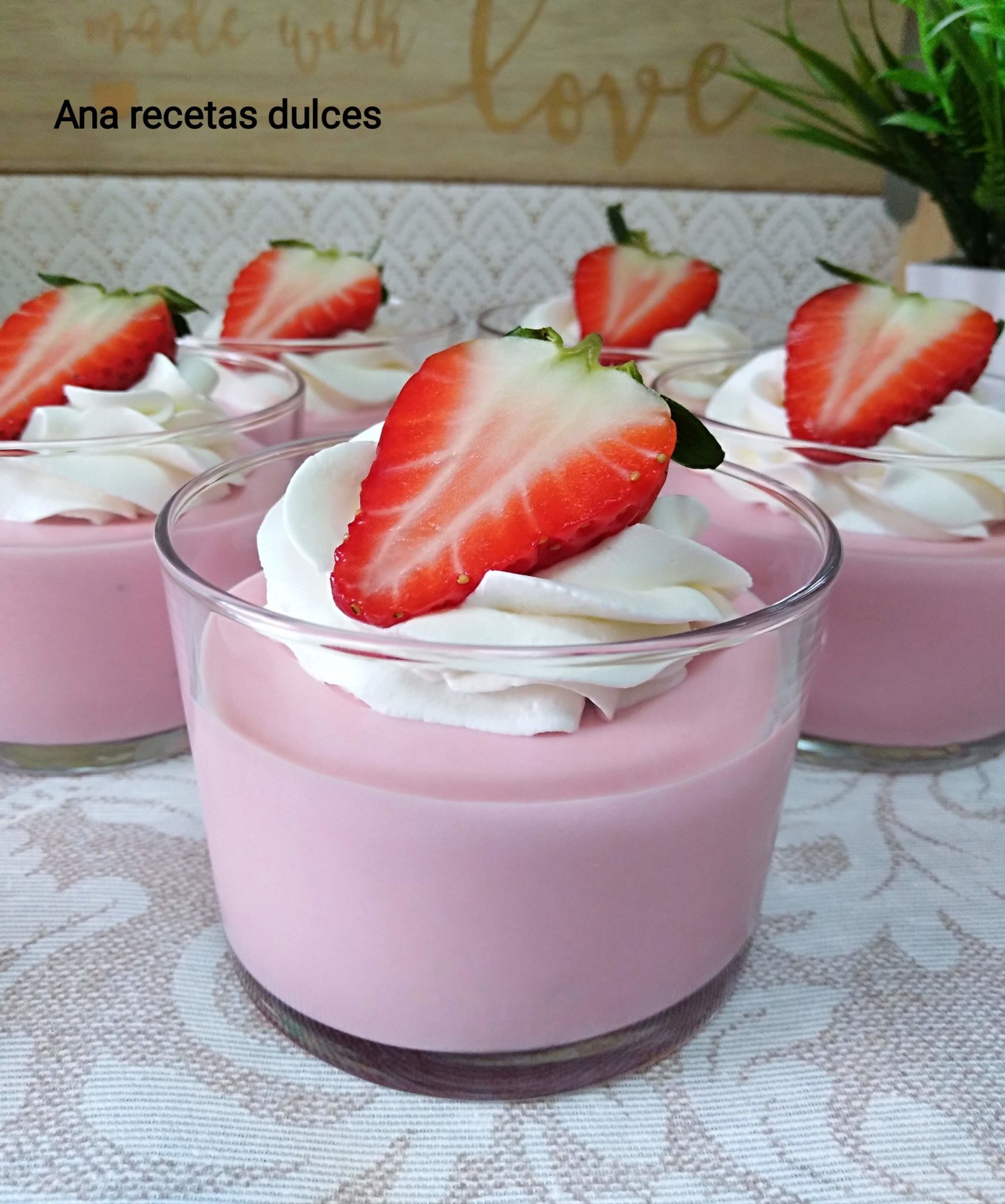 Mousse de fresa - Ana Recetas Dulces
