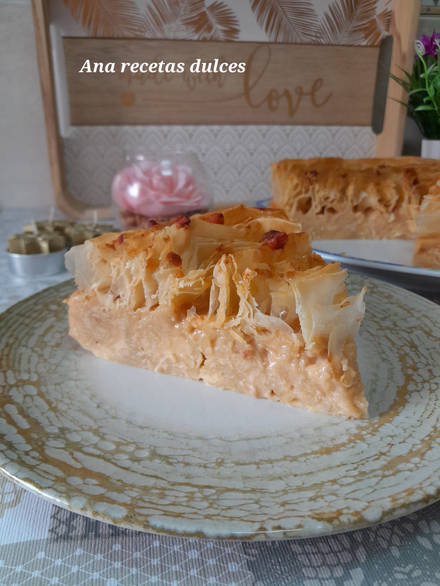 Tarta flor de pasta filo de turrón - Ana Recetas Dulces
