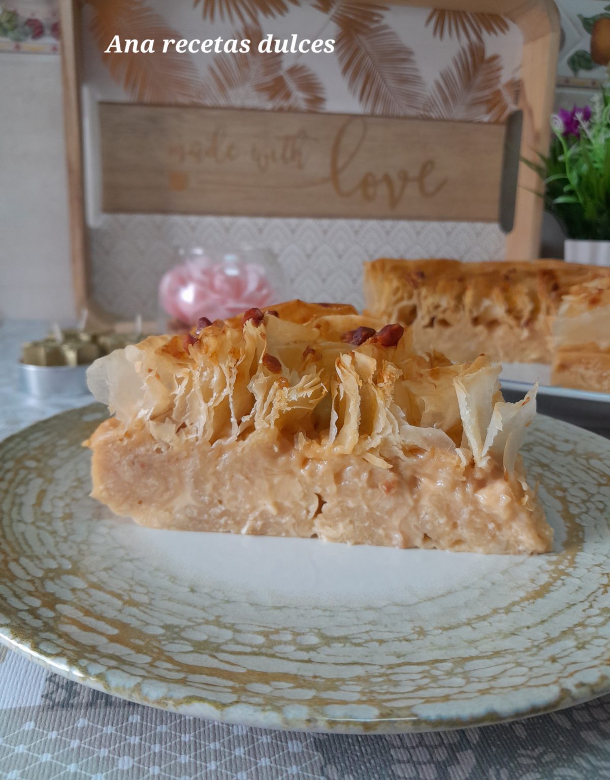 Tarta flor de pasta filo de turrón - Ana Recetas Dulces