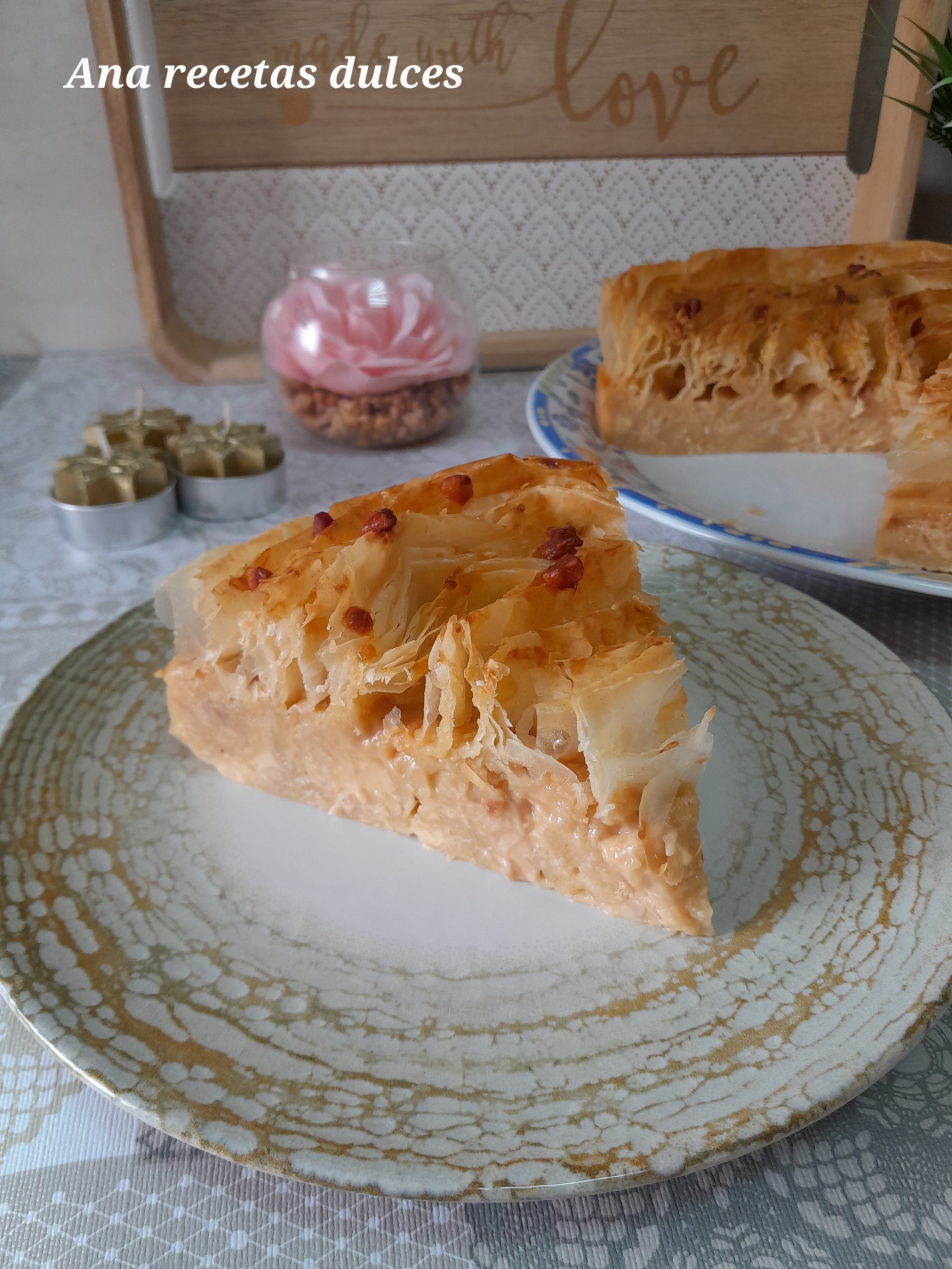 Tarta flor de pasta filo de turrón - Ana Recetas Dulces