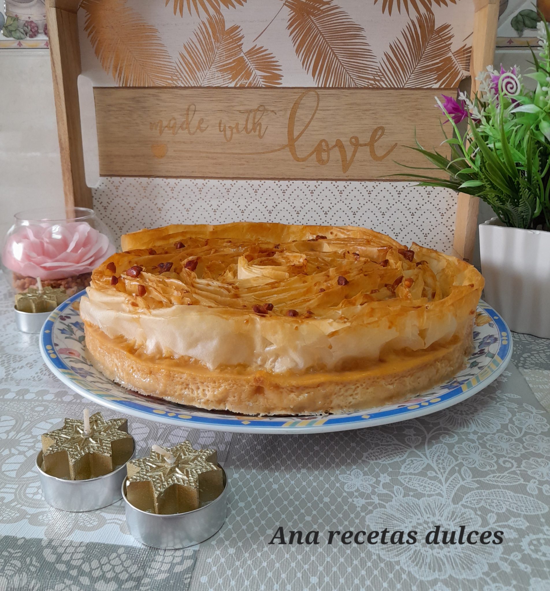 Tarta flor de pasta filo de turrón - Ana Recetas Dulces