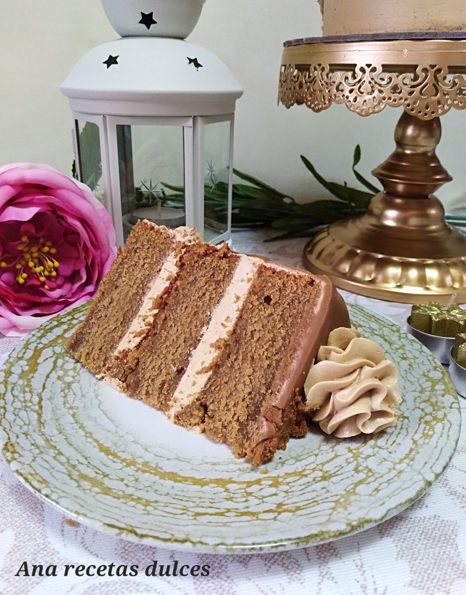 Layer cake de crema lotus - Ana Recetas Dulces